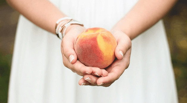 Health Benefits Of Peach Kernel Essential Oil: Life Is Peachy!
