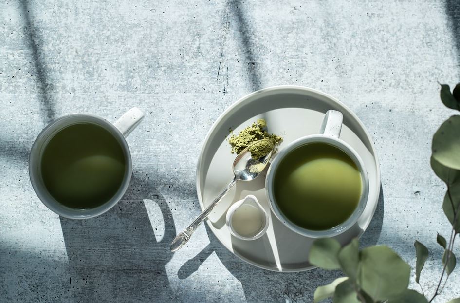 What Is Moringa? Top 5 Moringa Health Benefits | Maple Holistics | Real ...